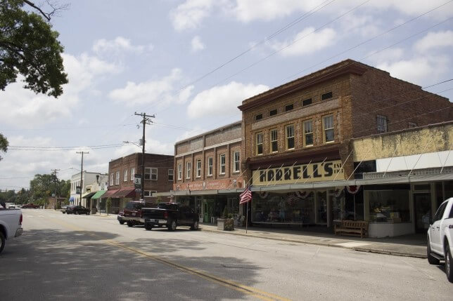 The Horror of Suburbia: What is “Universal” Horror? – Slow Burn Horror